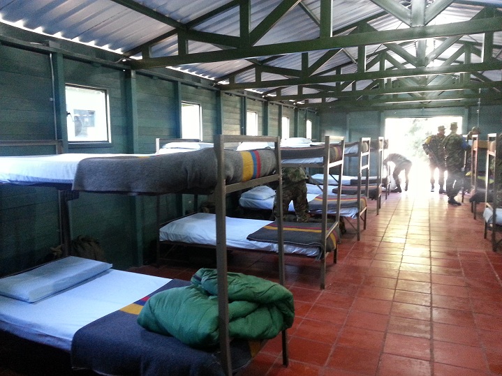 42 Casas Campamentos prefabricados Casetas móviles Quioscos kioscos ...